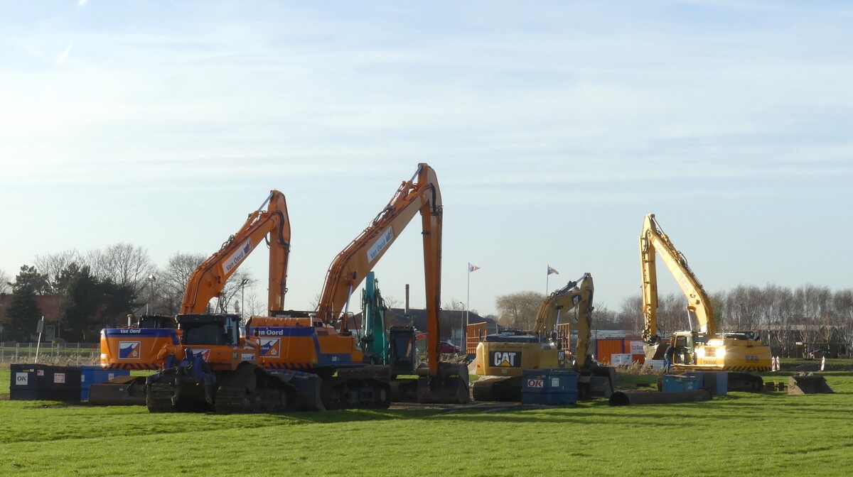1300090 Bonnenpolder nr2 Opstel plaats Machines op voormalig weiland 19 ...